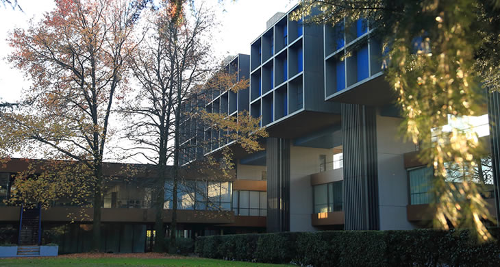 Appel à candidature pour l’offre de bourses à l'université italienne ...